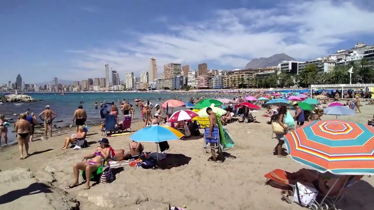 Benidorm's SECRET Spanish Sunbathing Spot!!☀️🌊🏖️🌴 Take a Walk With Me ...
