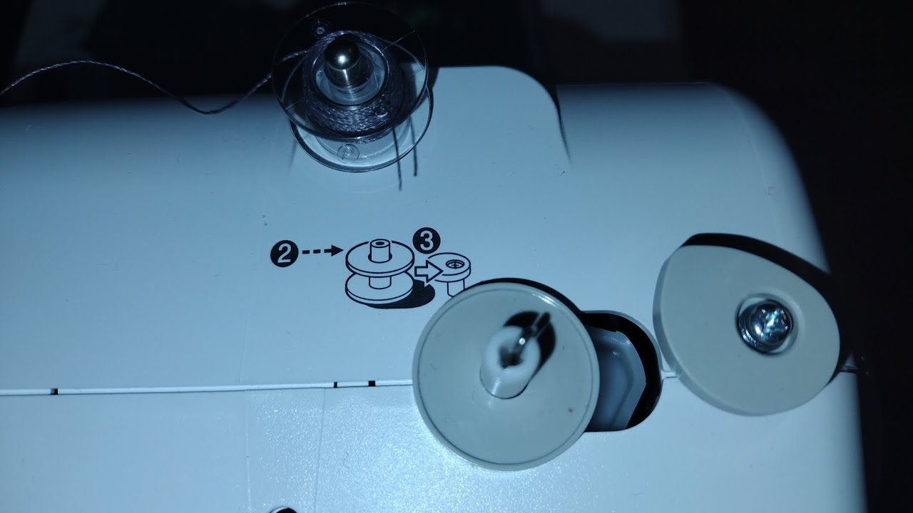 Hvordan tre under og overtråd på symaskin , hvorfor lager undertråden ...