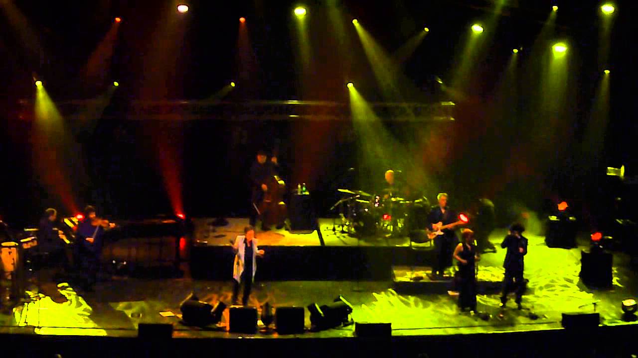 Vaya Con Dios- Heading for a fall - YouTube