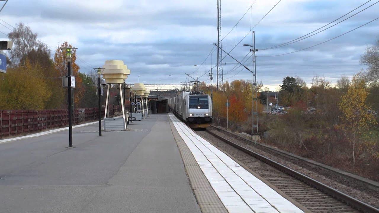 Cooptåget avgår Bro station - YouTube