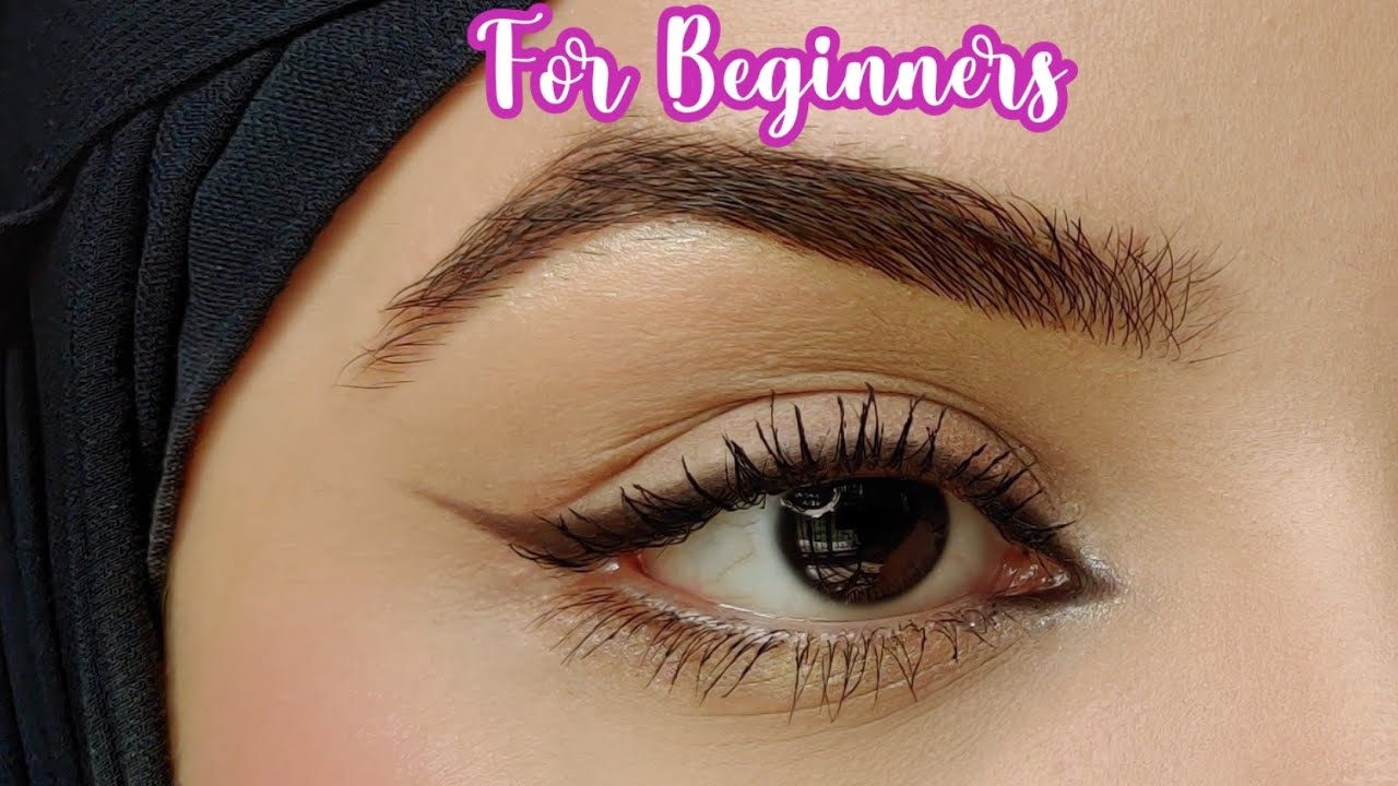 The Real Beginner Friendly Eyeliner Tutorial - YouTube