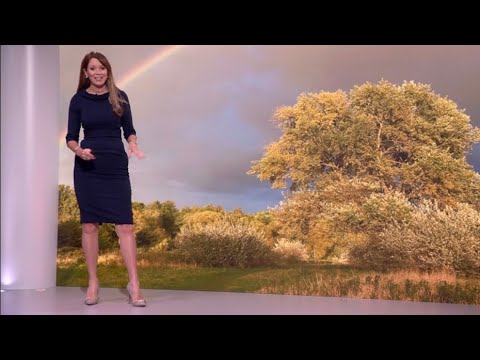 Elizabeth Rizzini | BBC News Weather | 5/6/25 🥵🔥 - YouTube