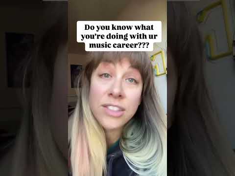 I enjoy the journey 🤗🤗🤗 . . I just recorded a new EP in a tiny house, which has been so lovely to