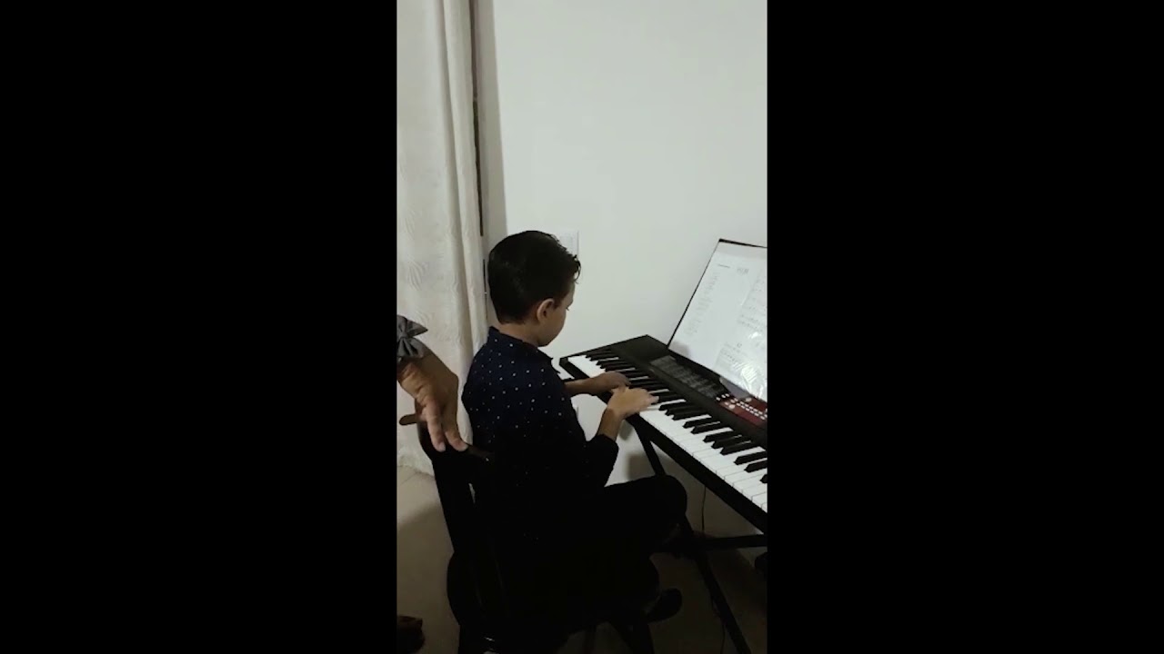 Victor Mizzy - Addams Family Theme - Cover por Miguel Brito - YouTube