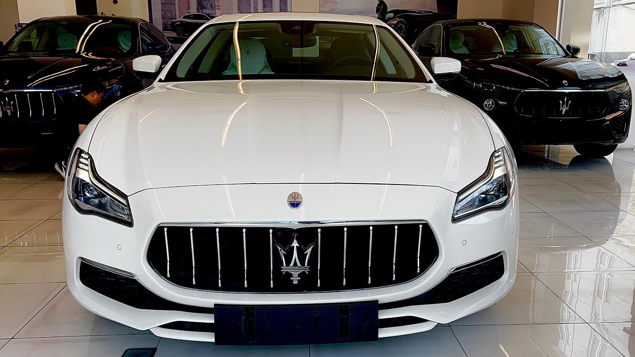 White Maserati Car Maserati Levante SUV Hybrid GT Ultima 5dr Auto Car