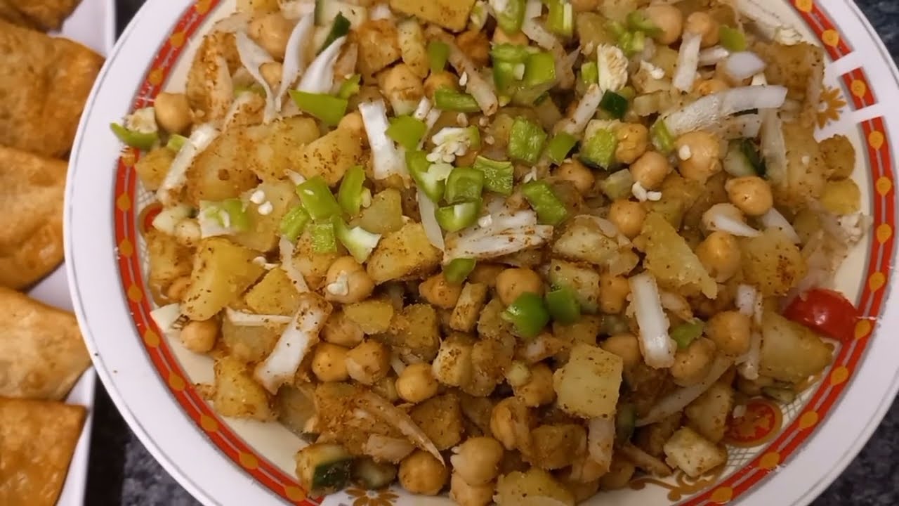 Samosa Chaat recipe | Style Street Samosa Chaat | Chatpati Samosa Chaat ...