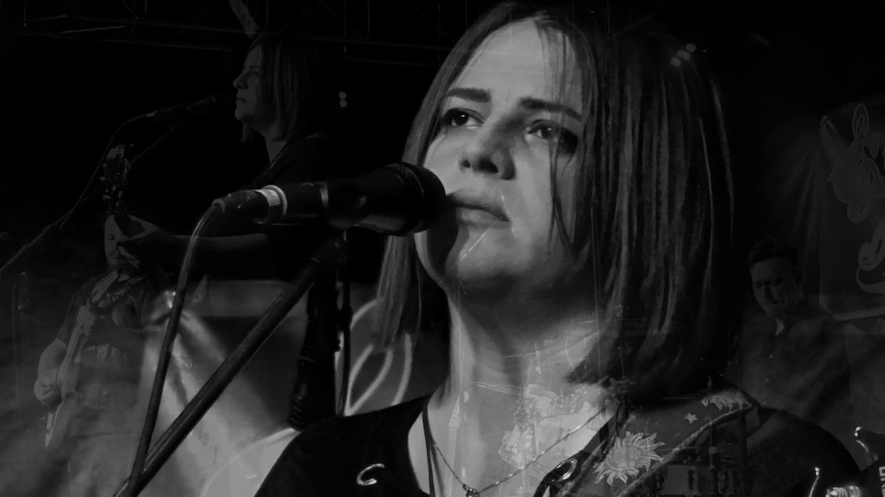 AMANDA FISH "ANYMORE" POWERFUL LIVE VERSION @ CALLAHAN'S 2/10/19 - YouTube