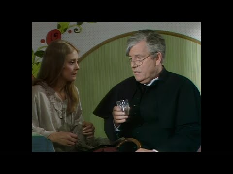 Father Brown Ep. 11 - The Head of Caesar (1080p) st. Kenneth More