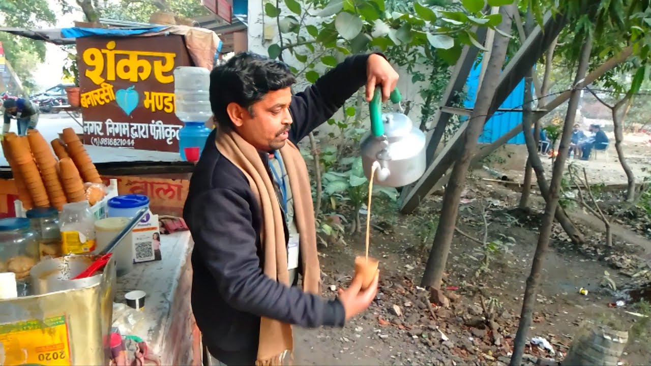 Gaziabad Famous Chai wala | Nandu Tea Stall | Indian Street Food - YouTube