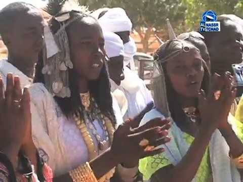 Zaghawa Traditional Dance [Tchad Chad] - Folklore - YouTube