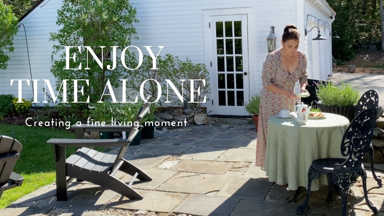 A relaxing and healing morning alone. Breakfast outside our 232 year ...