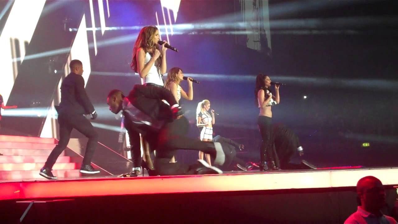 Girls Aloud - Something New (Ten Tour - London - 1st March) - YouTube