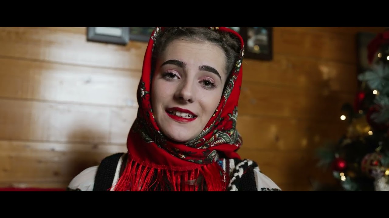 COLIND ️ Roxana Chiruta - Poveste de iarna COVER - YouTube