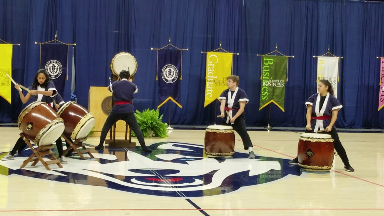Kenka Yatai UConn Open House Performance - YouTube