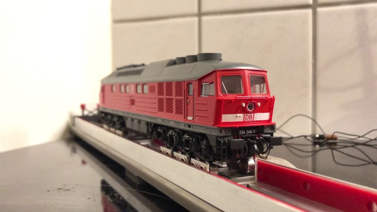 DB 234 346-5 „Renn-Russe“ / „Ludmilla“ in H0 mit ESU LokSound 5 | Roco ...