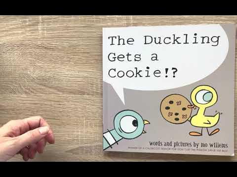The Duckling Gets a Cookie!? - YouTube