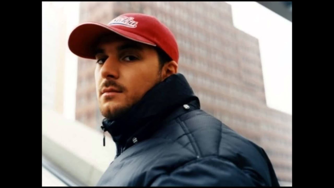 Kool Savas - Hotel (ft. Eko Fresh & Valezka) (Freetrack / 2003) - YouTube