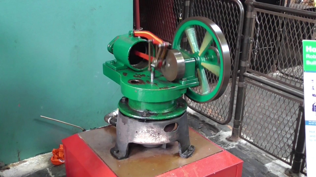 Manchester Museum of Science and Industry - Robinson's hot air engine ...