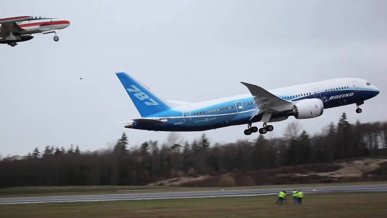 787 First Flight and Building Process HD - YouTube