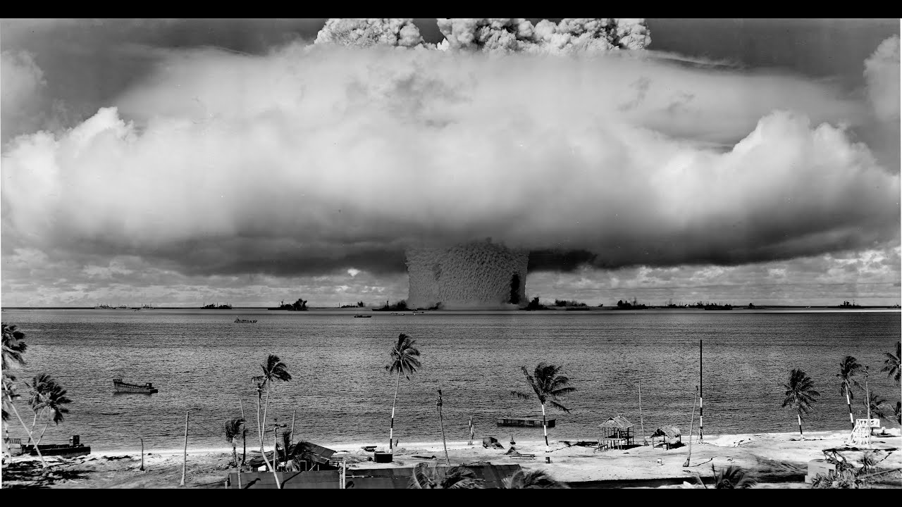 Operation Crossroads: Atomic Test on Bikini Atoll July 1946 - YouTube