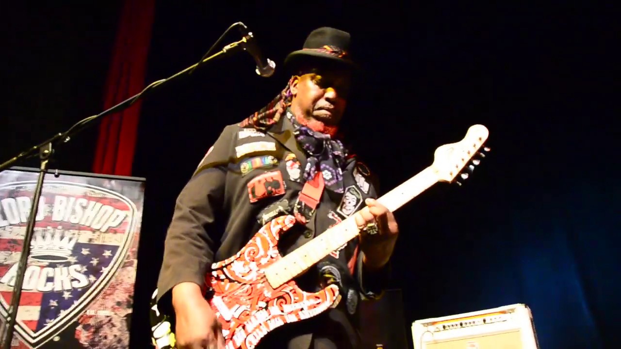 LORD BISHOP ROCKS - (live) - YouTube