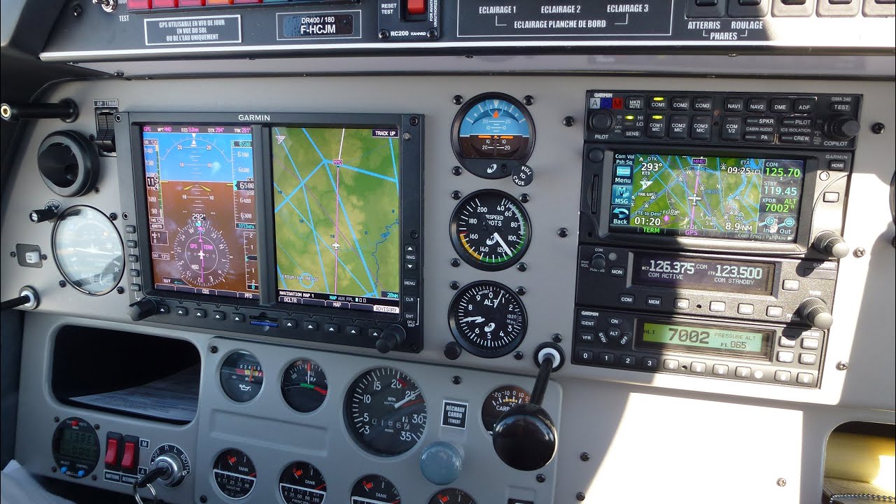 Robin DR400 Régent Glass Cockpit - YouTube