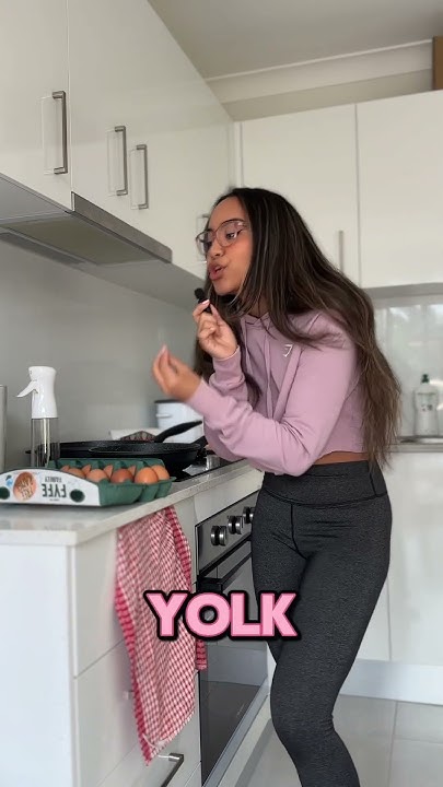 Cooking Eggs - YouTube