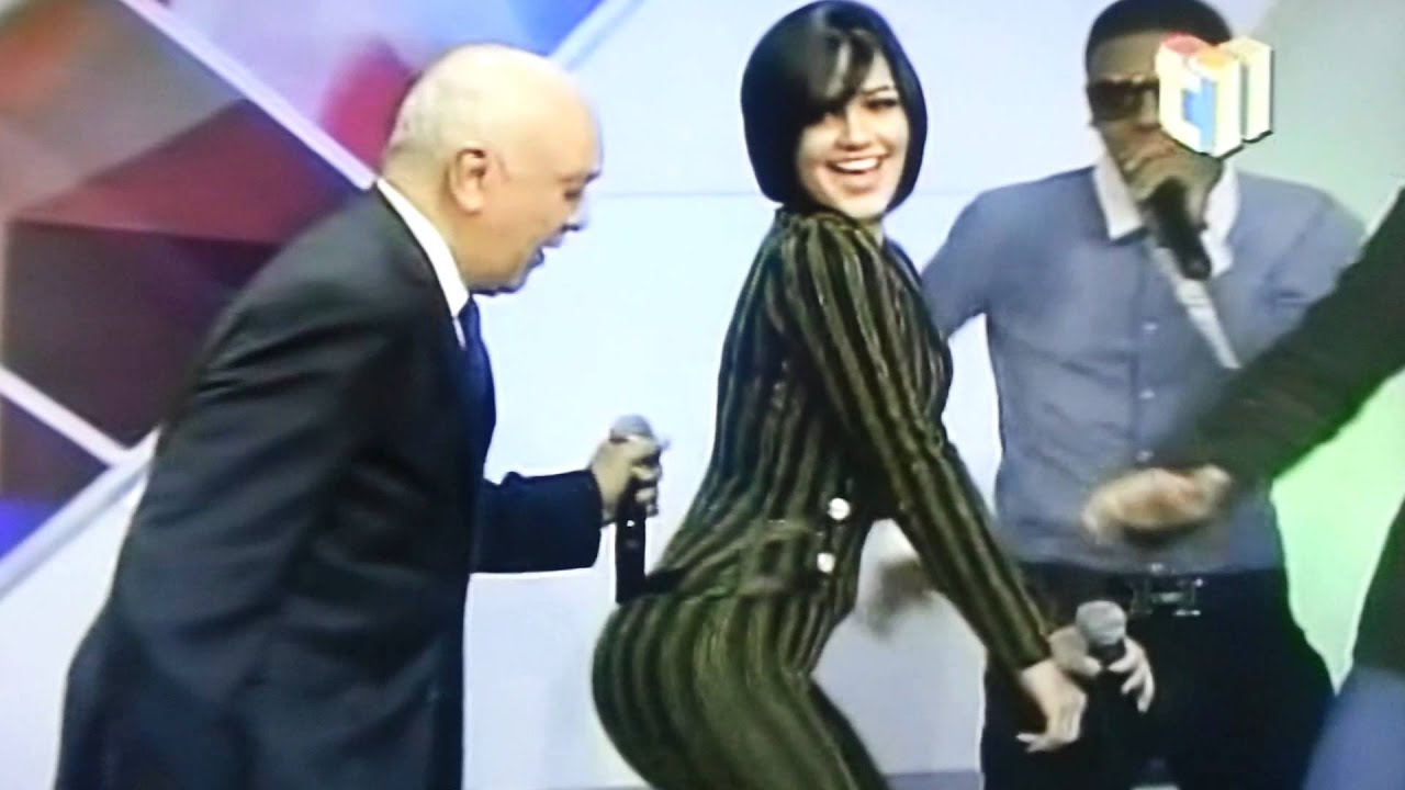 Tueska bailando la chapa - YouTube