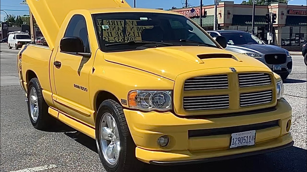 Spotted another Ram 1500 Super Bee in Oak Lawn, Illinois. - YouTube