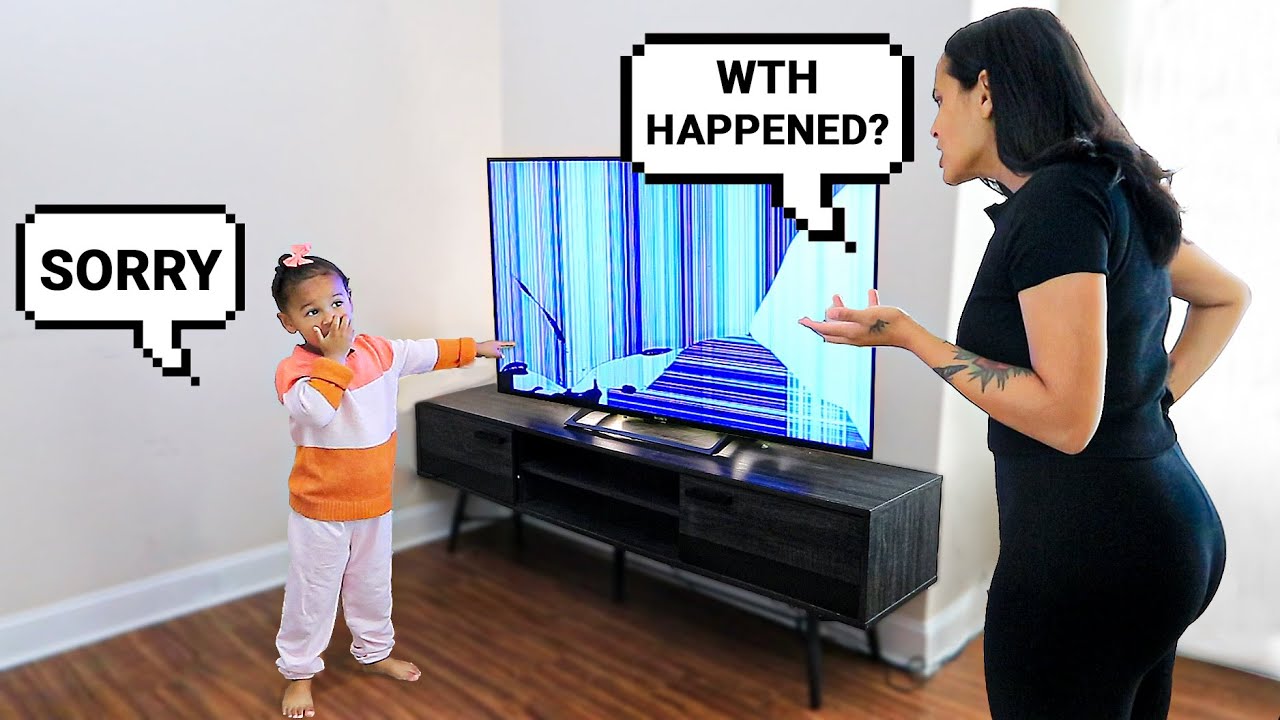 BROKEN TV PRANK ON MOM! *She Loses It* - YouTube