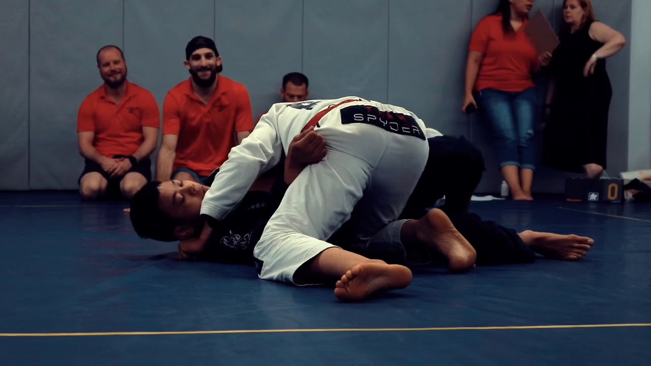 Toro Cup 14 - João Miyao VS Deandre Corbe - YouTube