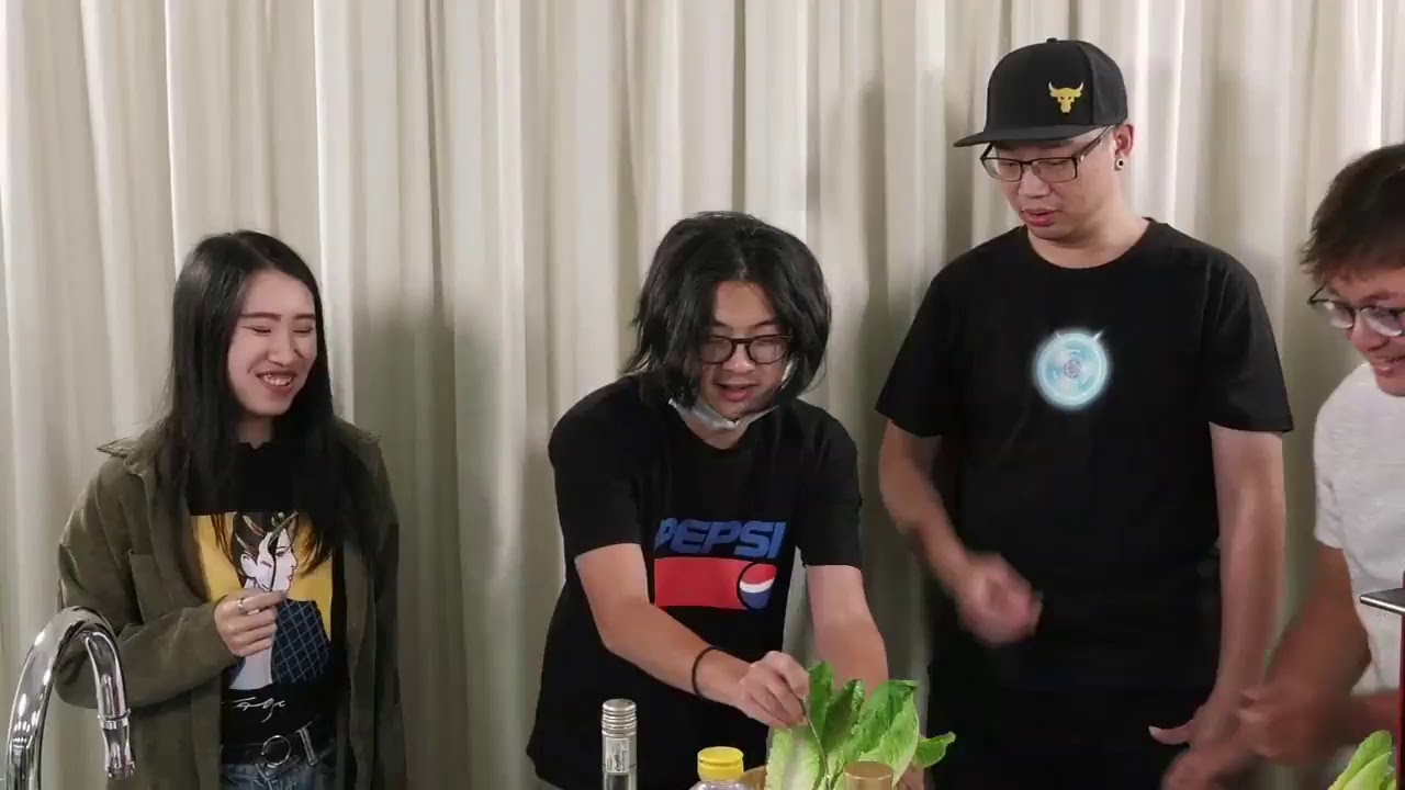 SHARP AX-XP4T水波爐「食」驗教室：軟嫩雞肉沙拉【Mobile01】 - YouTube