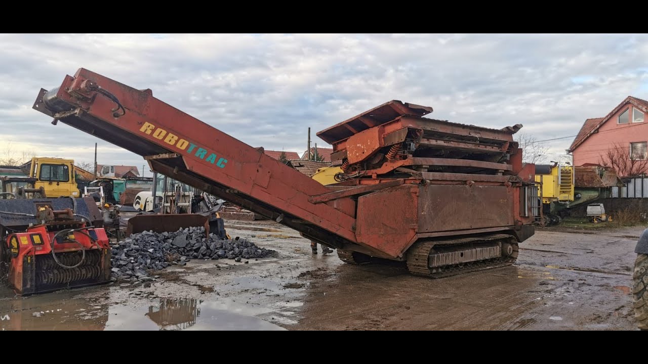 Extec Robotrac - YouTube