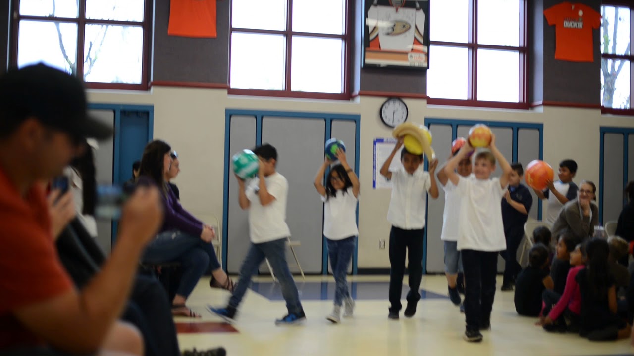 DSC 6912 3rd grade performance - YouTube