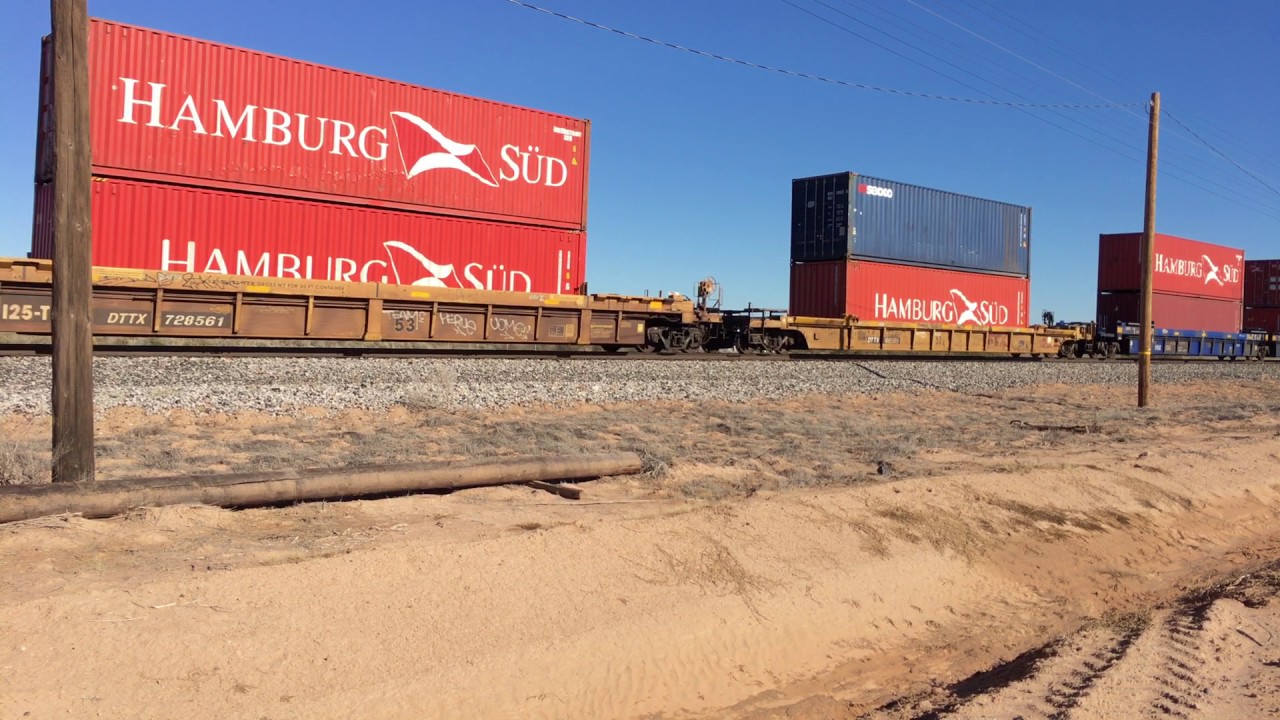 UP 8261 WEST A 9000 FT STACK TRAIN - YouTube