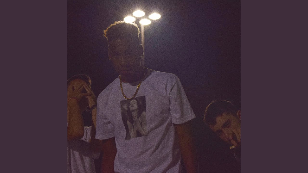 Lit Bitch (feat. Niiks & Drizzy P) - YouTube