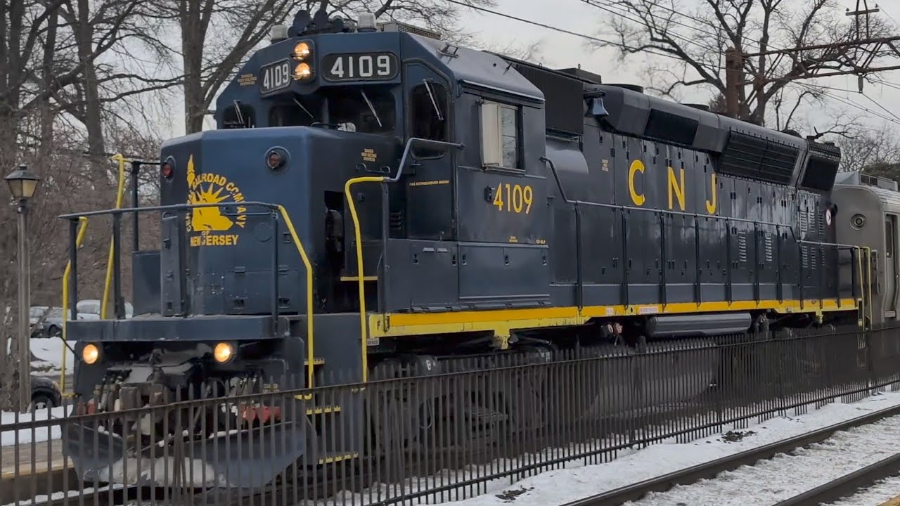 Railfanning NJ Transit, MTA at Short Hills 12-17-25: 4109 CNJ, 4900 ...