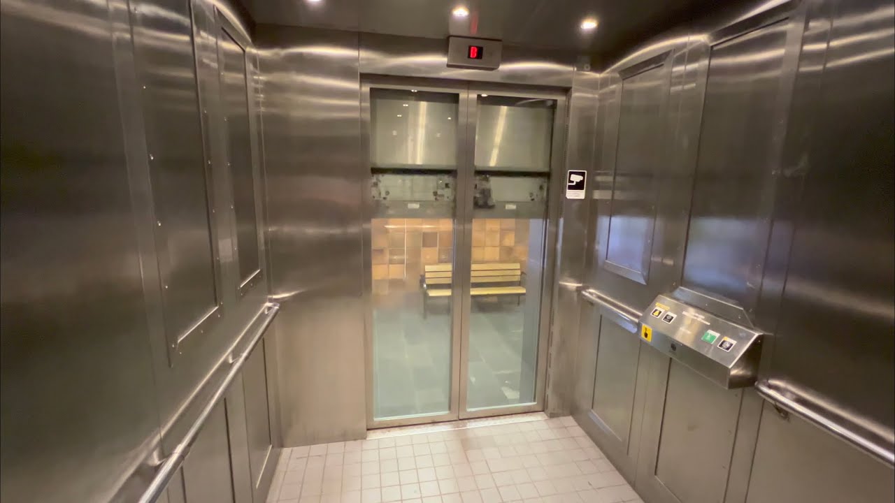 HUGE!!! 2012 "SMW Elevator" Traction Elevators @ Gärdet Subway Station ...