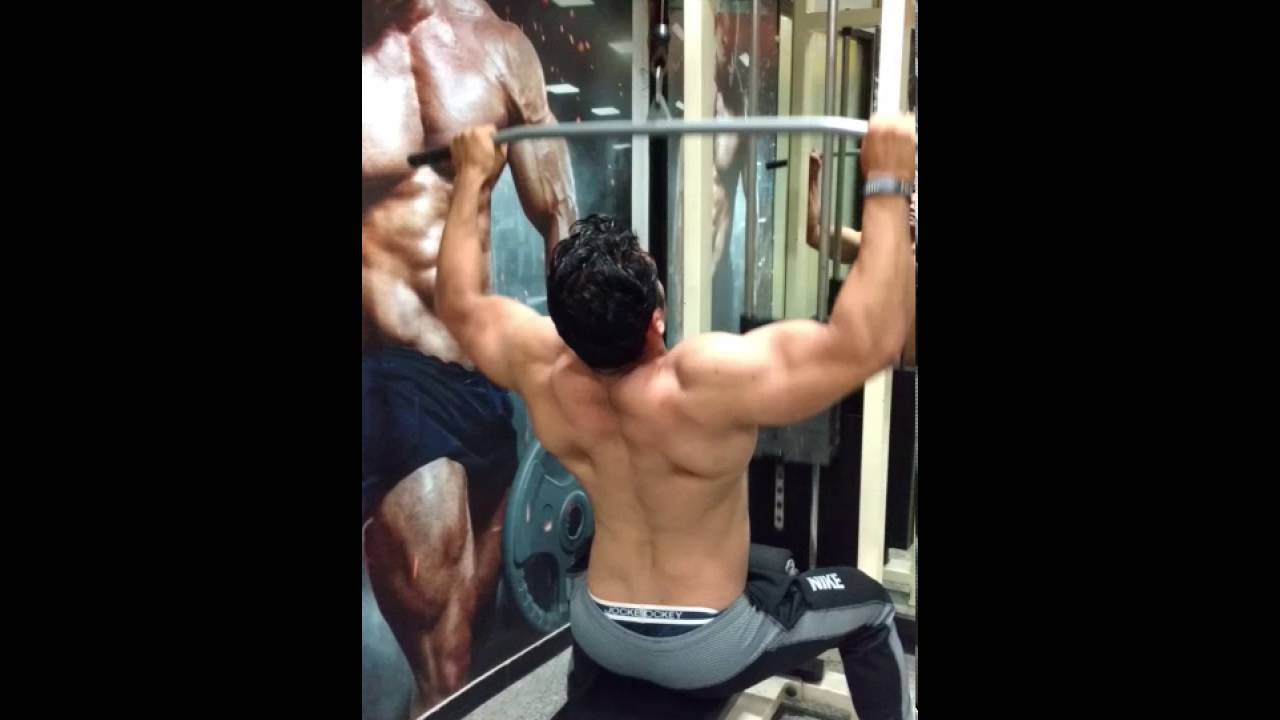 How to Do a Heavy Lat Pulldown | Back Workout - YouTube