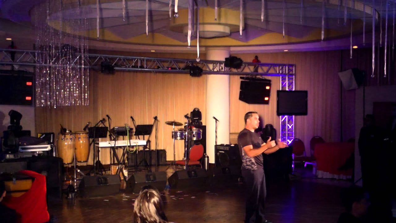 Manipulation and Illusionism Show Juan Drake - YouTube