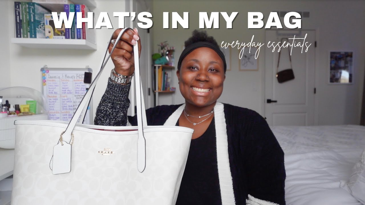 WHAT’S IN MY BAG| my everyday essentials - YouTube