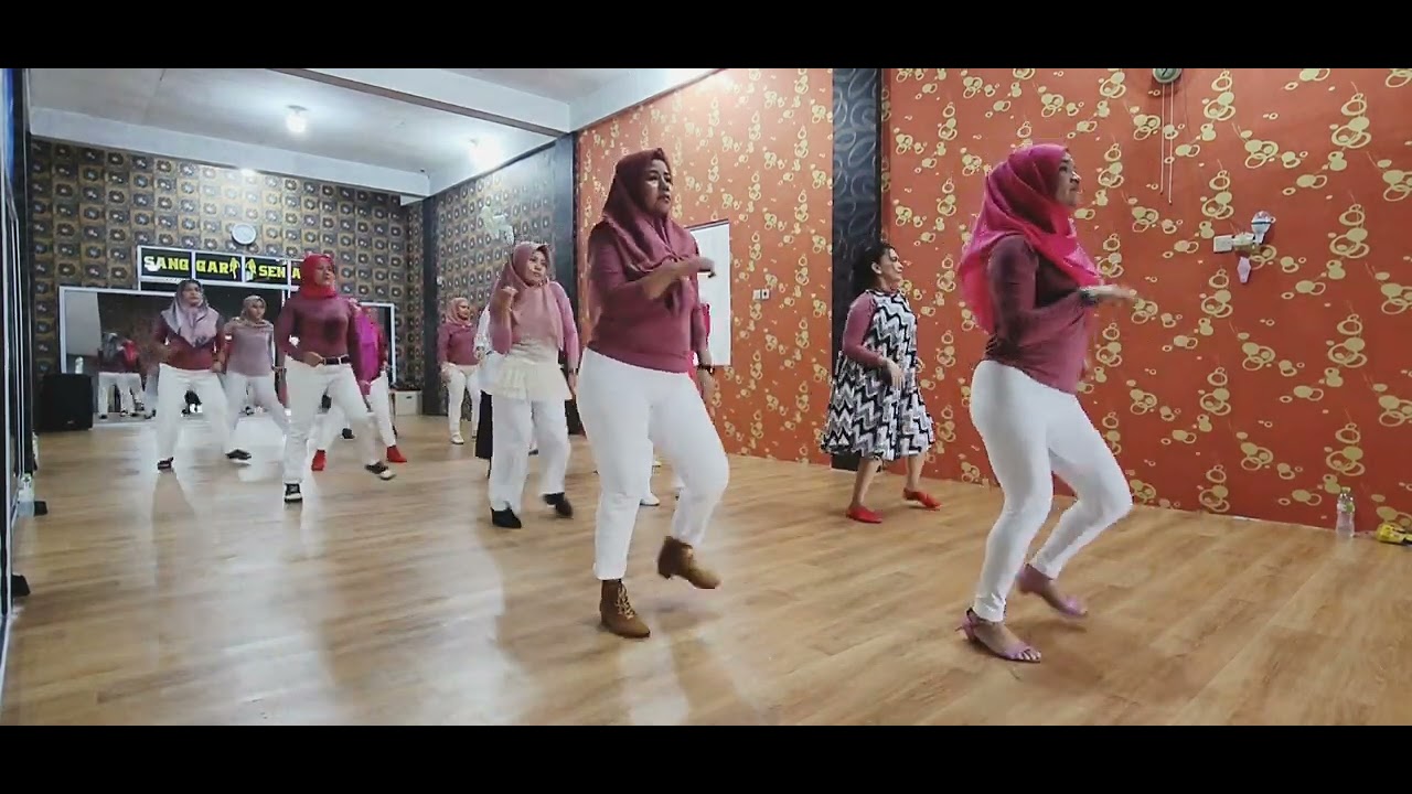 I NEED TO KNOW, Line Dance, Beginner, Amy Christian (USA) - YouTube