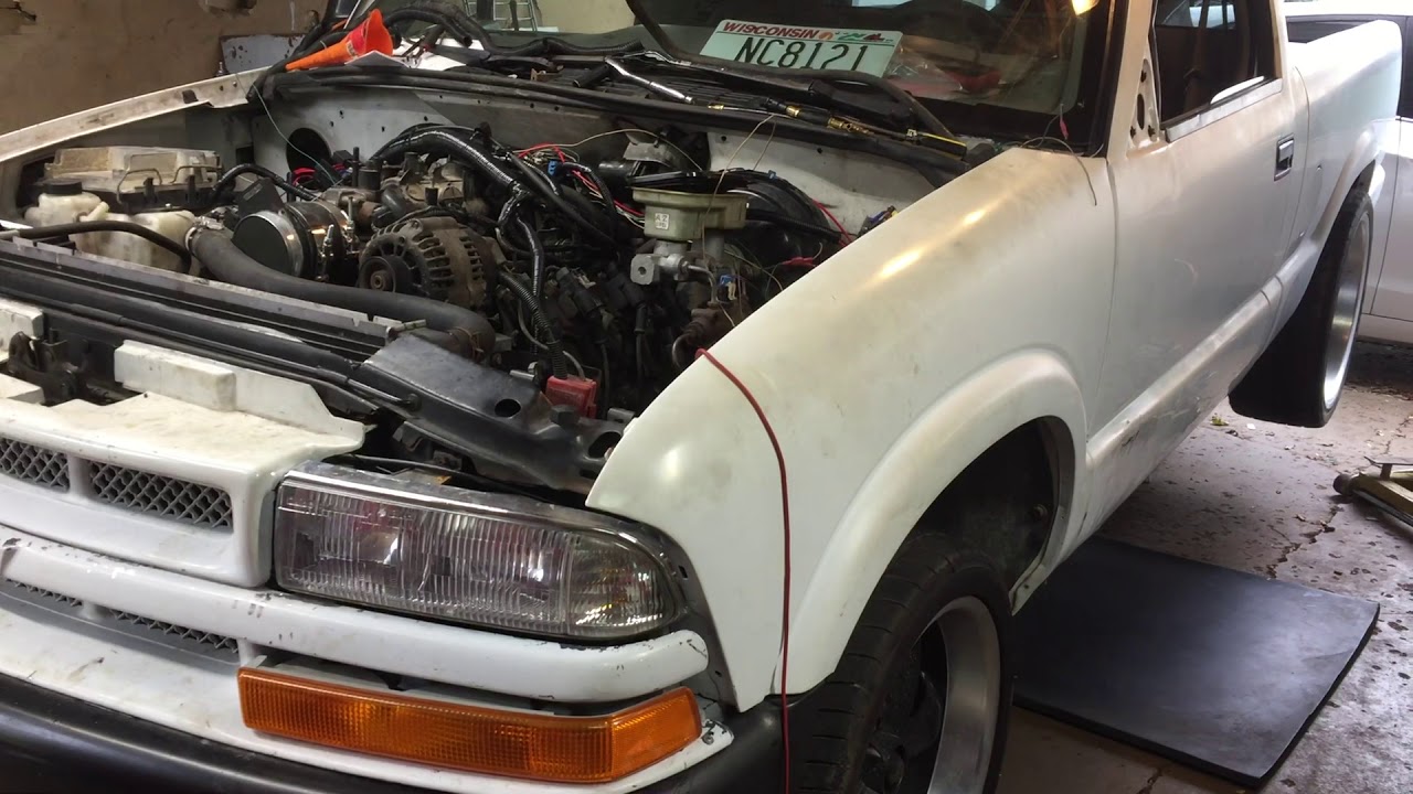 Ls swapped s10 idling - YouTube