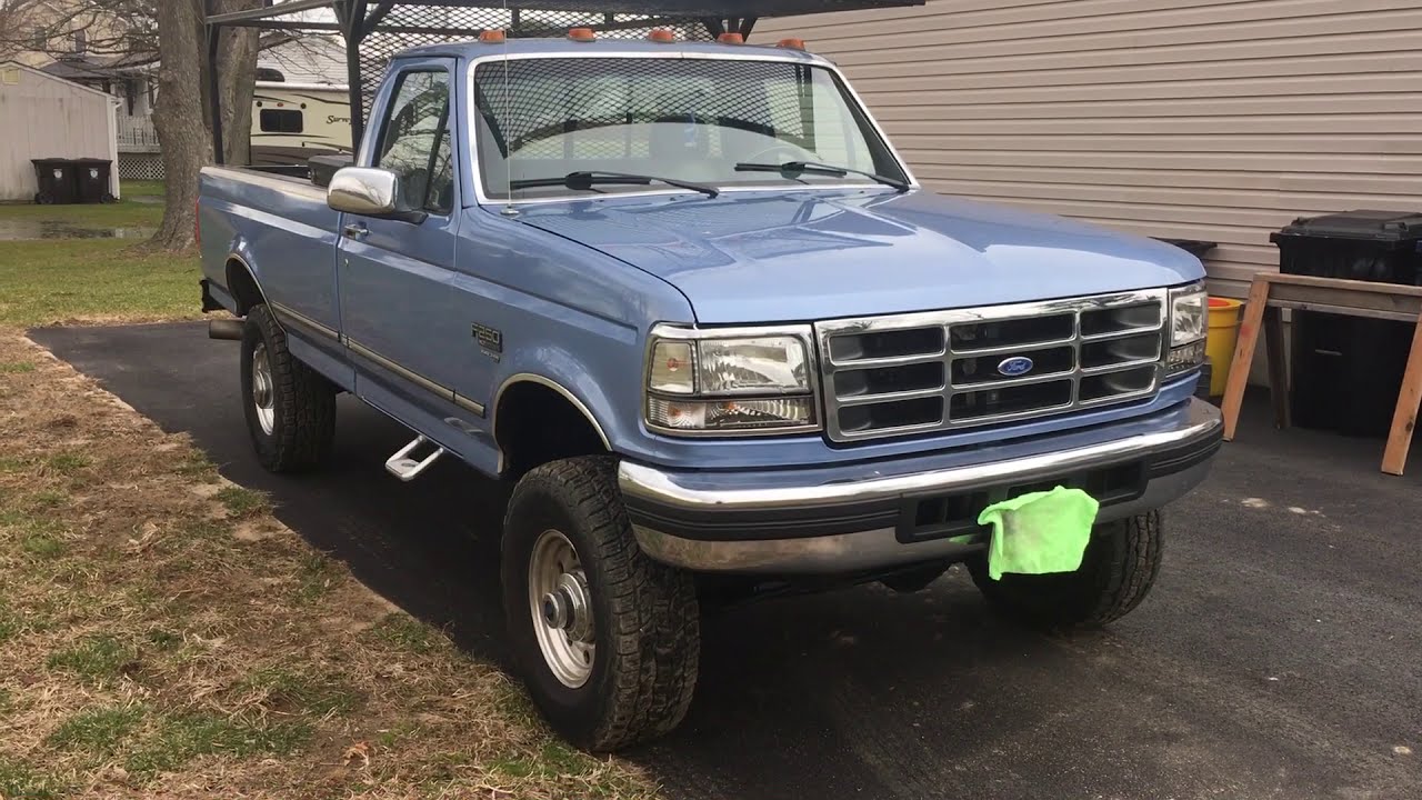 1995 Ford F-250 7.3 Powerstroke Startup and Walk Around!! - YouTube