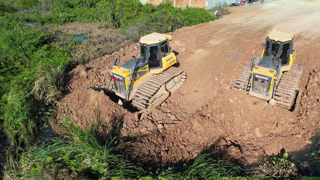 Good Operator new road construction bulldozer push dirt leveling, Dump ...