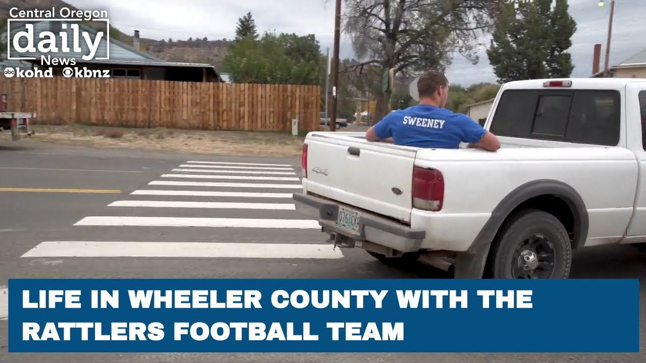 WEB EXTRA: Life in Wheeler County with the Rattlers football team - YouTube