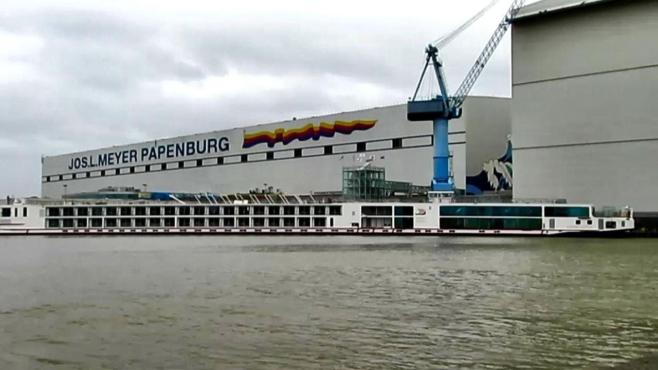 VIKING EISTLA river cruiseliner Flusskreuzfahrer im Bau Meyerwerft shipyard Germany - YouTube