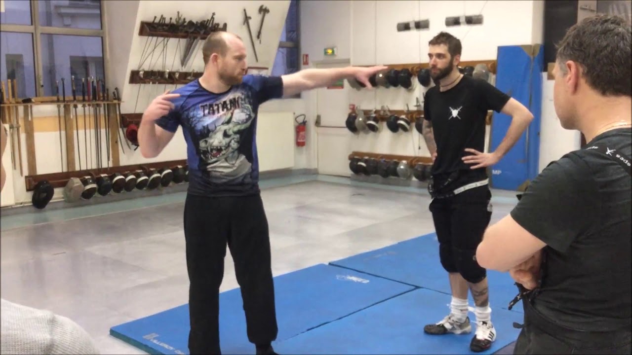 Lutte avec Peter Smallridge - YouTube