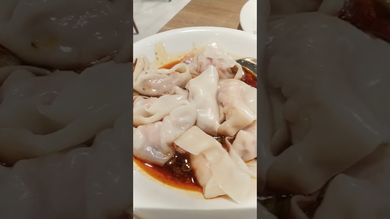 2022/10/6鼎泰豐(紅油抄手)Din Tai Fung “Red Oil Chaoshou” - YouTube