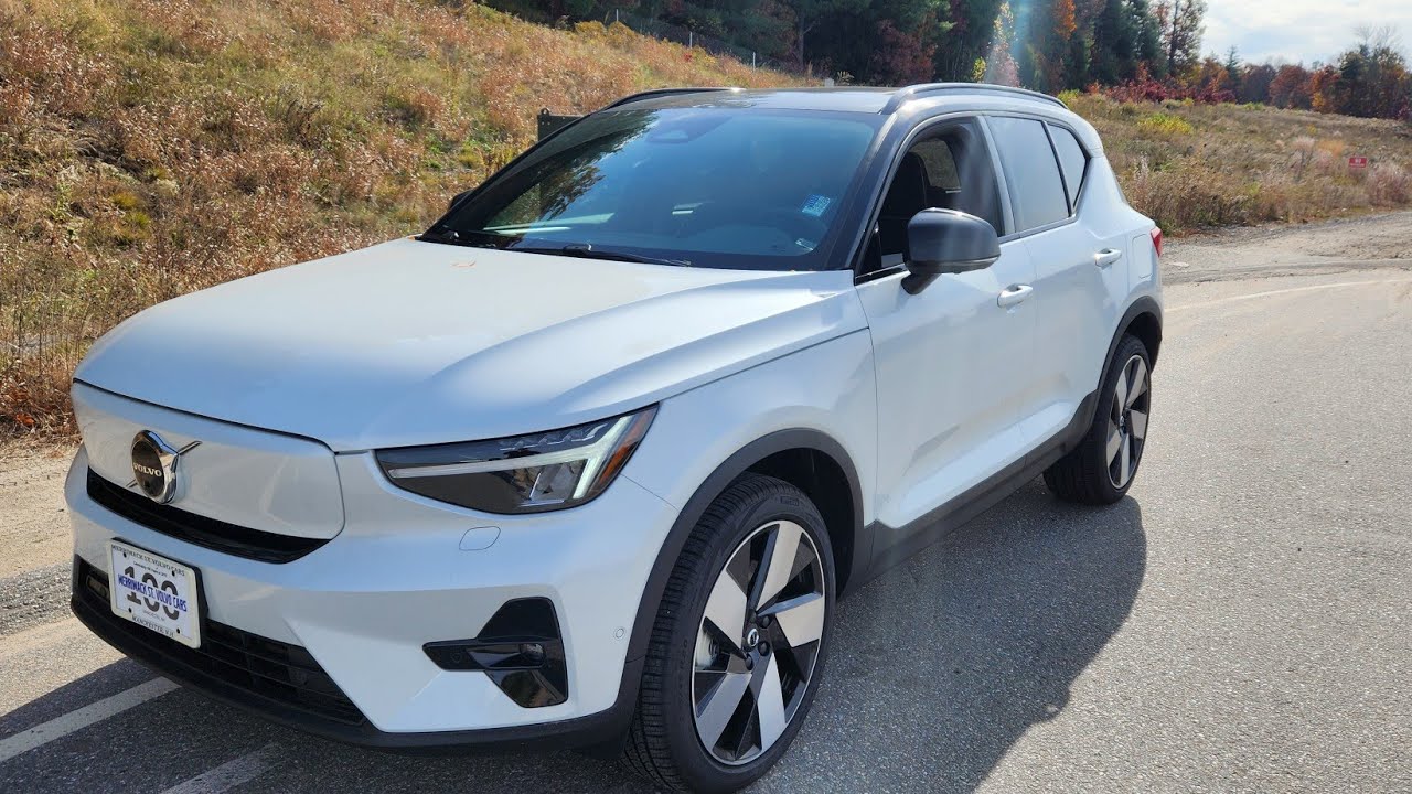 2023 Volvo XC40 Recharge Twin Plus POV Test Drive/Review - YouTube